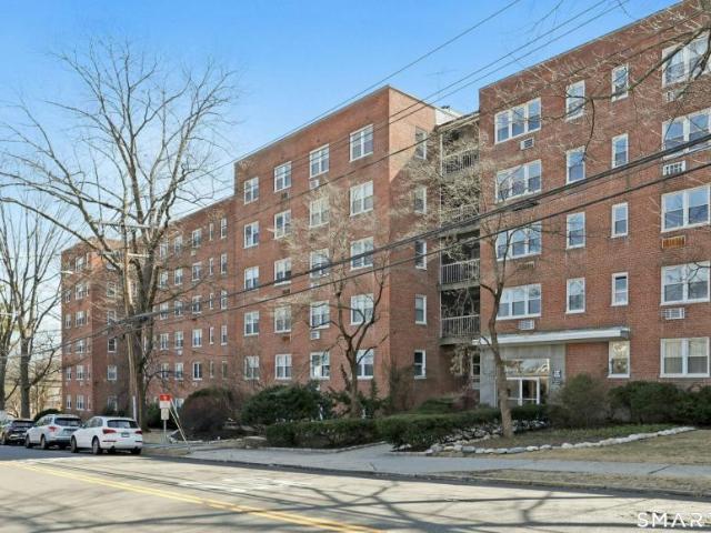 2 bedroom, Stamford CT LS101883279