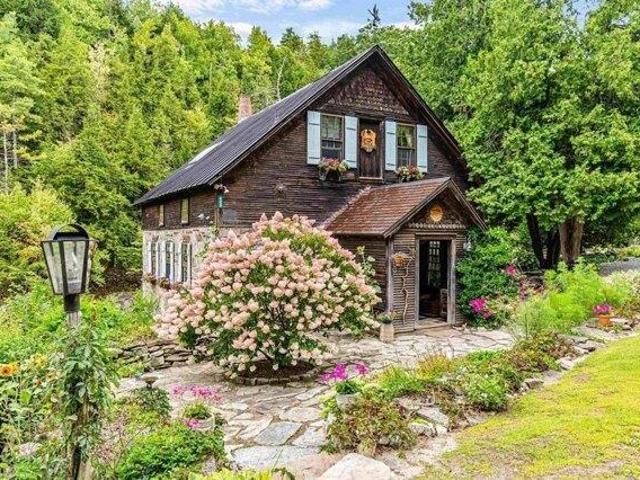 2 bedroom, Starksboro VT 05487 105159399