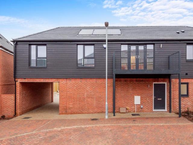 2 bedroom stately home to rent