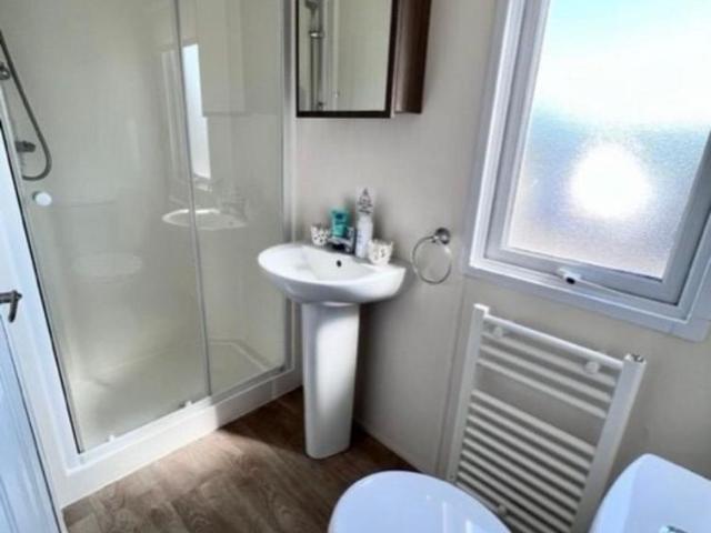2 bedroom static caravan to rent