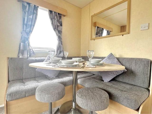 2 bedroom static caravan to rent