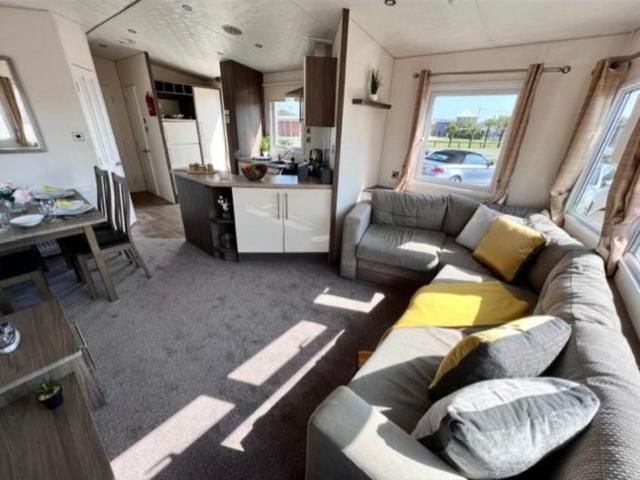 2 bedroom static caravan to rent