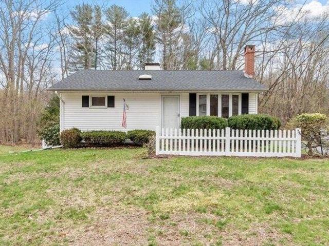 2 bedroom, Sterling MA 01564 LS102258154