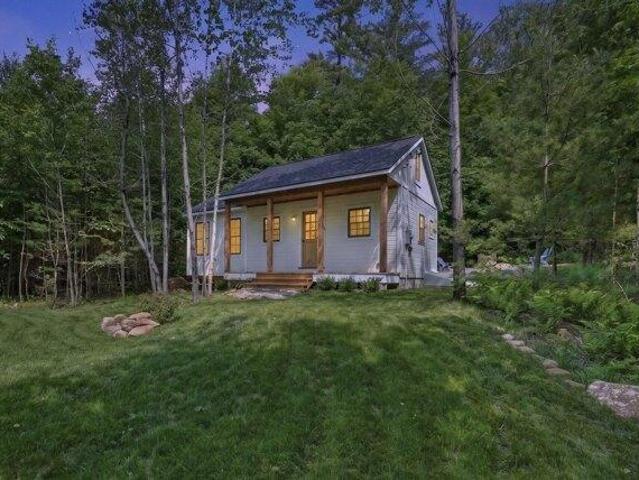 2 bedroom, Stoddard NH 03464 104686715