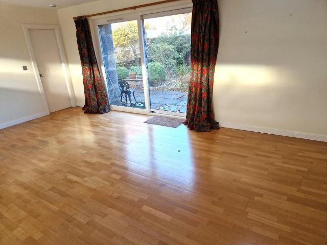 2 bedroom stone house to rent