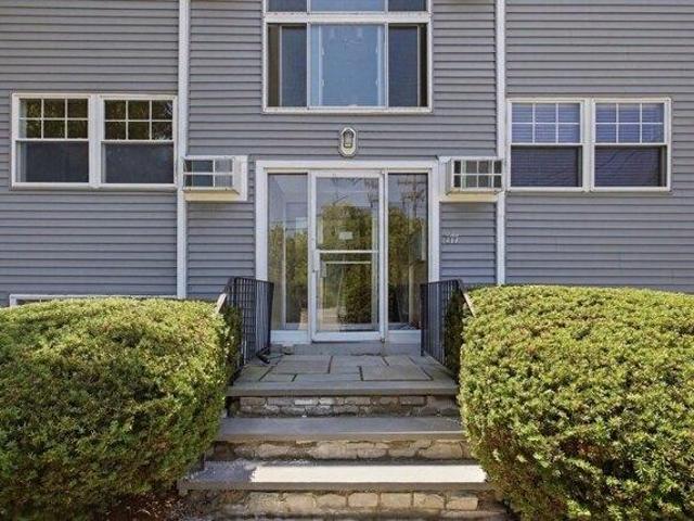 2 bedroom, Stoneham MA 02180 104759049