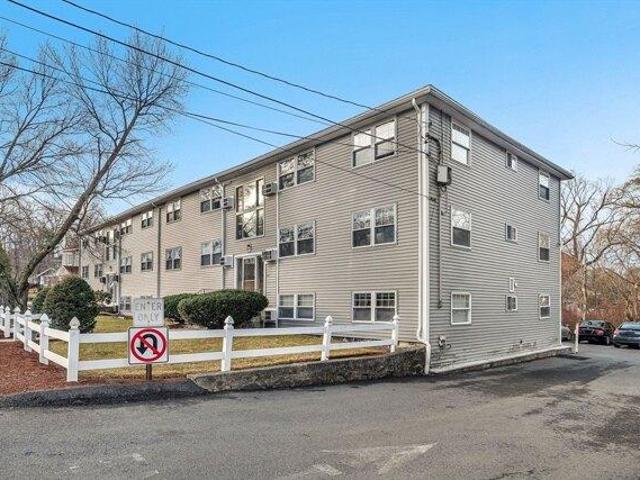 2 bedroom, Stoneham MA 02180 101958407