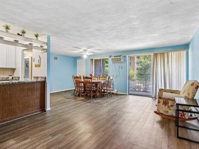 2 bedroom, Stoneham MA 02180 102960228