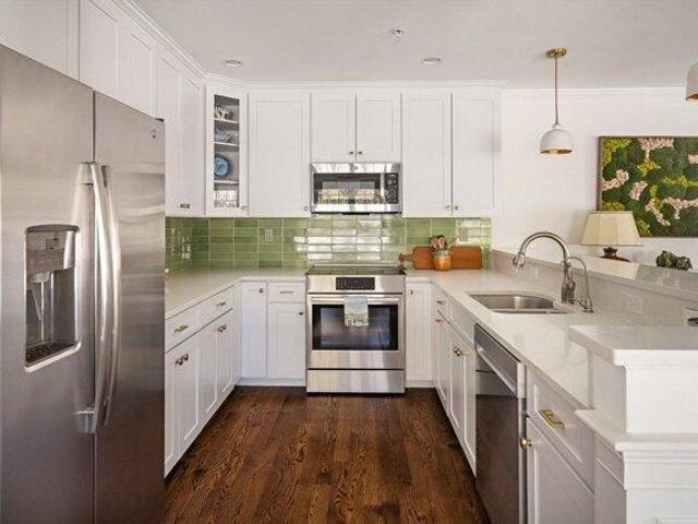 2 bedroom, Stoneham MA 02180 103018298