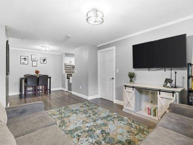 2 bedroom, Stoneham MA 02180 103036541
