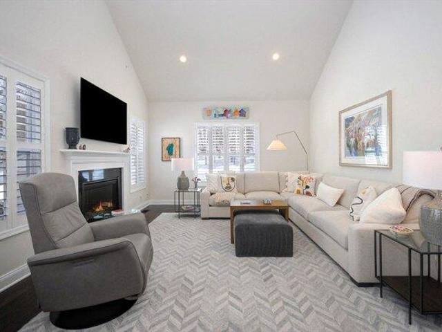 2 bedroom, Stow MA 01775 102410273