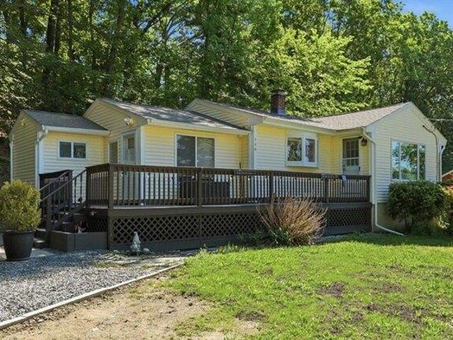 2 bedroom, Stow MA 01775 103126131