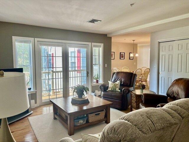 2 bedroom, Stow MA 01775 105061387
