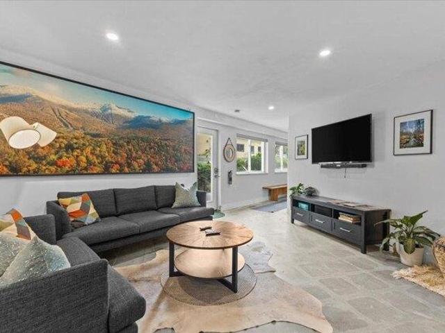 2 bedroom, Stowe VT 05672 104792307