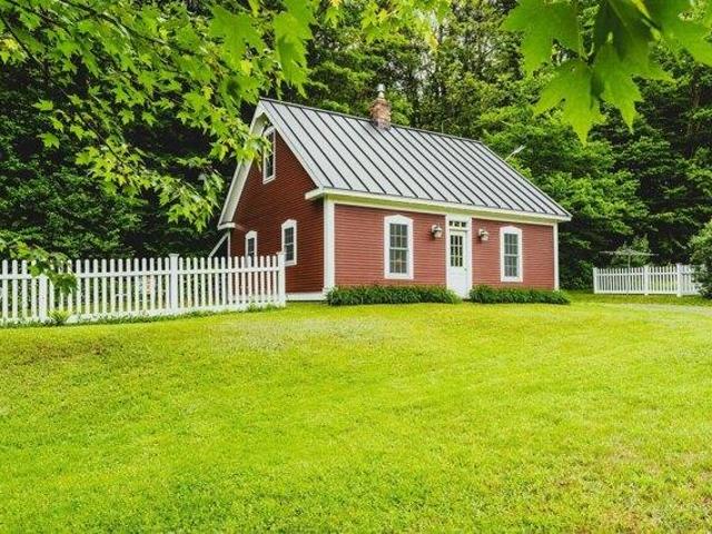 2 bedroom, Stowe VT 05672 103185237