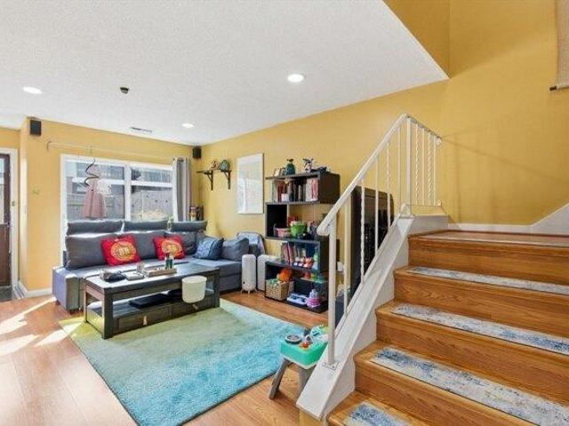 2 bedroom, Stoughton MA 02072 102411847