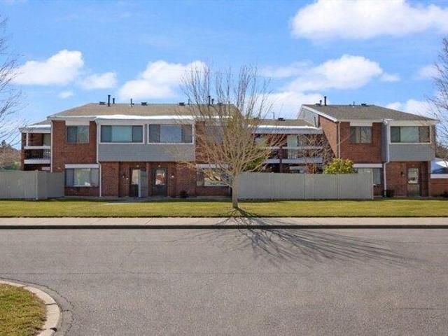 2 bedroom, Stoughton MA 02072 102632279