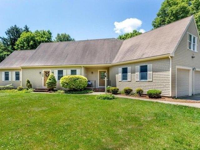 2 bedroom, Stoughton MA 02072 104809040