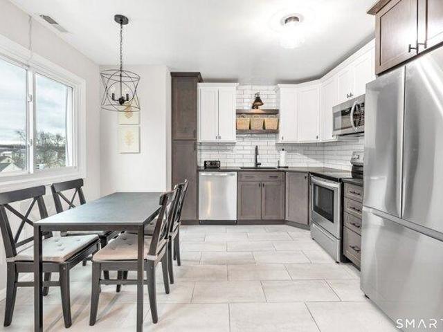 2 bedroom, Stratford CT 06614 102218404