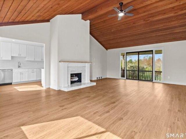 2 bedroom, Stratford CT 06614 102585816