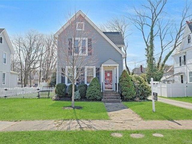 2 bedroom, Suffern NY 10901 LS101800315