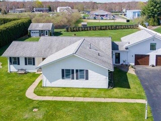 2 bedroom, Swansea MA 02777 101932144
