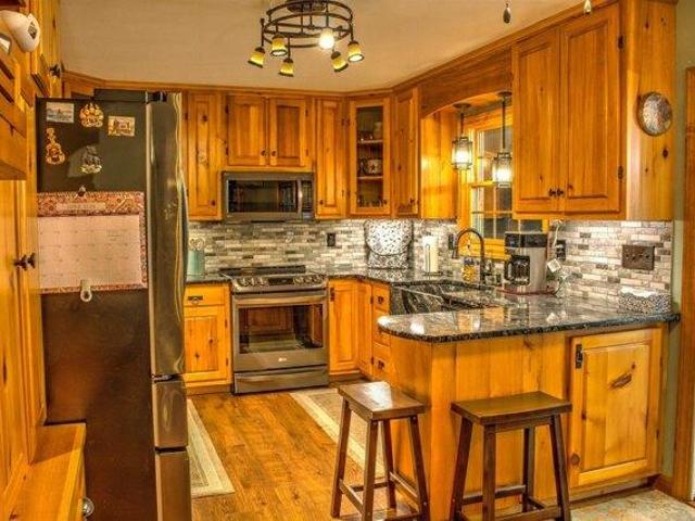 2 bedroom, Swanzey NH 03446 105204295