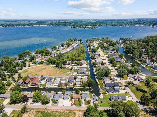 2 bedroom, Syracuse IN 46567 90946171