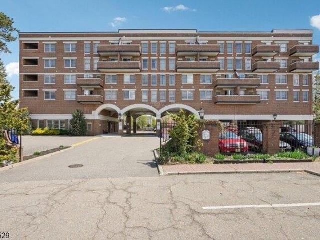 2 bedroom, Pompton Lakes NJ 07442 LS102477198