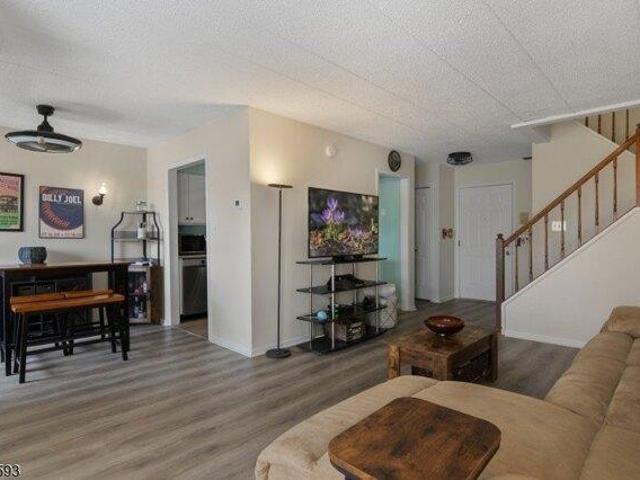 2 bedroom, Pompton Lakes NJ 07442 LS102763142