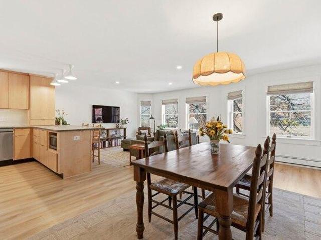 2 bedroom, Portland ME 04102 102344968