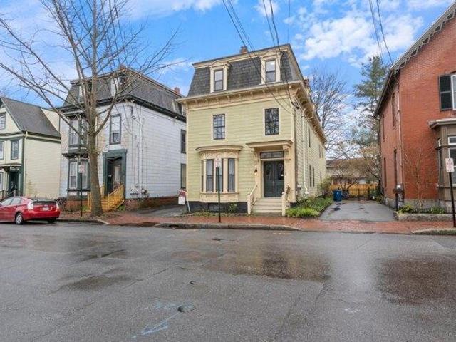 2 bedroom, Portland ME 04102 102593554