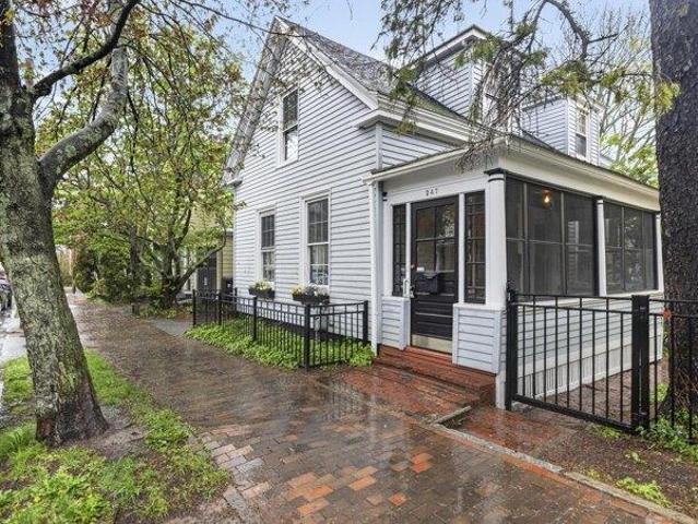 2 bedroom, Portland ME 04102 103036032