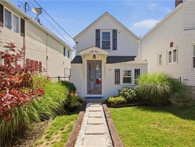 2 bedroom, Portsmouth RI 02871 105081978