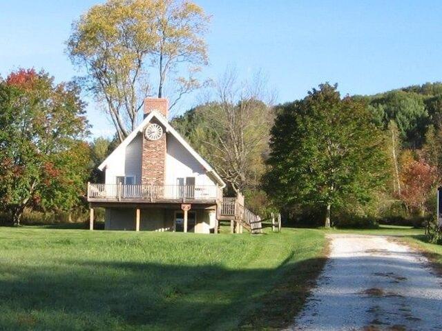 2 bedroom, Pawlet VT 05761 102584626