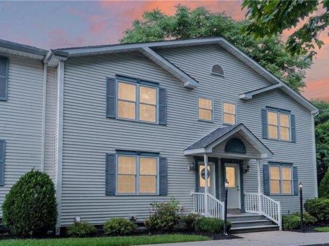 2 bedroom, Pawtucket RI 02860 104852233