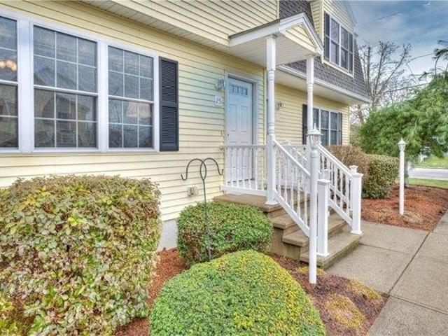 2 bedroom, Pawtucket RI 02861 LS102565740