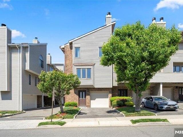 2 bedroom, Palisades Park NJ 07650 102723670