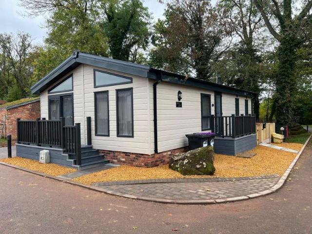 2 Bedroom Park Home Mobile Home