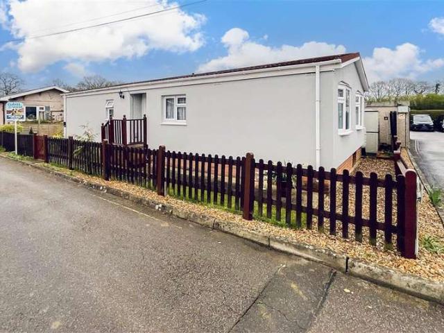 2 Bedroom Park Home Mobile Home