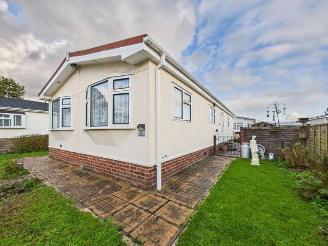 2 Bedroom Park Home Mobile Home