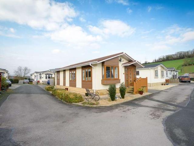 2 Bedroom Park Home Mobile Home