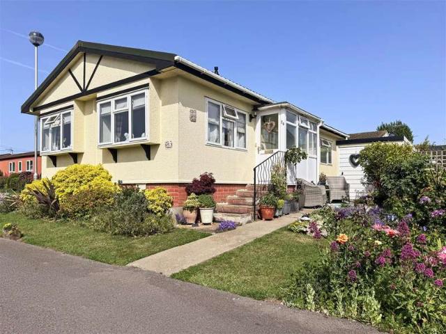 2 Bedroom Park Home Mobile Home