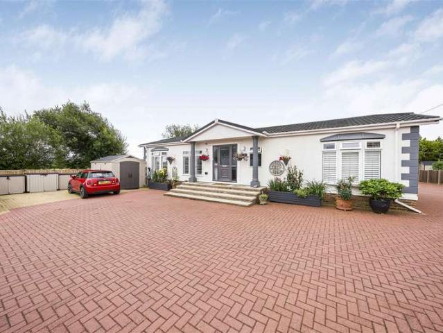 2 Bedroom Park Home Mobile Home