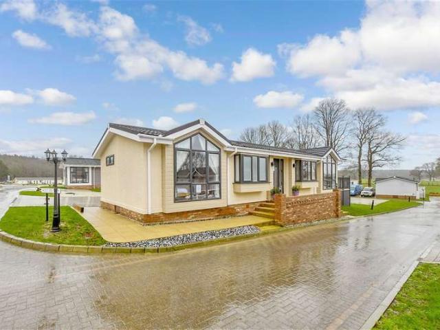 2 Bedroom Park Home Mobile Home