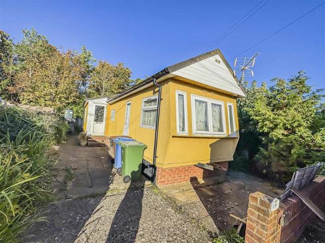2 Bedroom Park Home Mobile Home