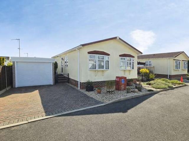 2 Bedroom Park Home Mobile Home