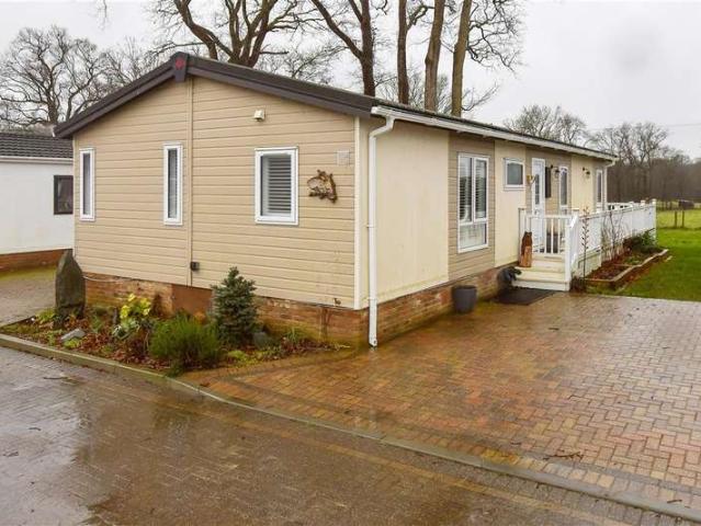2 Bedroom Park Home Mobile Home