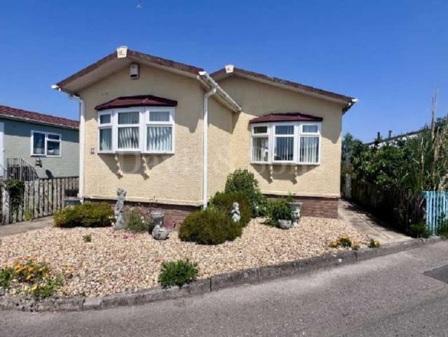 2 Bedroom Park Home Mobile Home