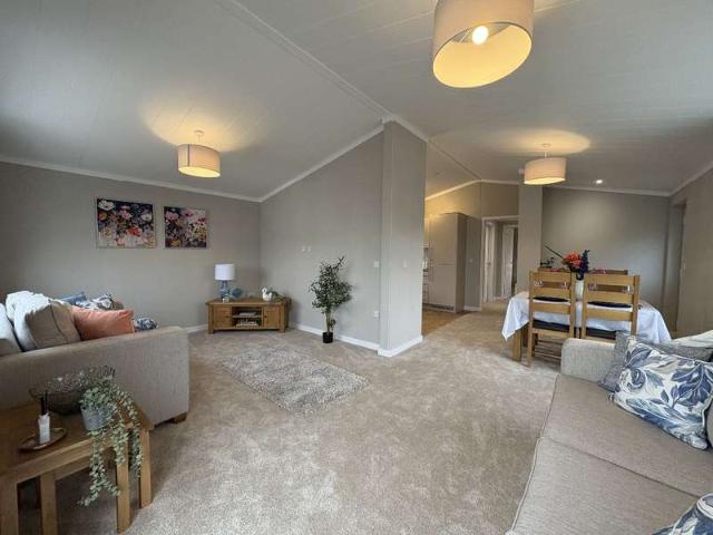 2 Bedroom Park Home Mobile Home